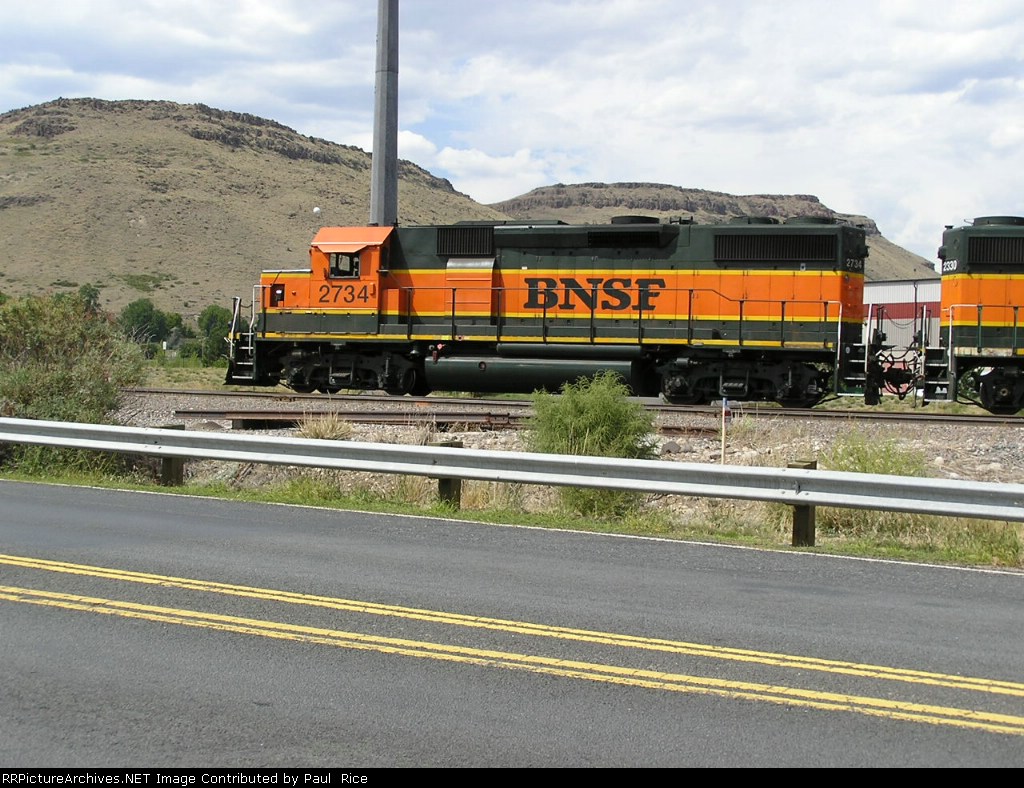 BNSF 2734